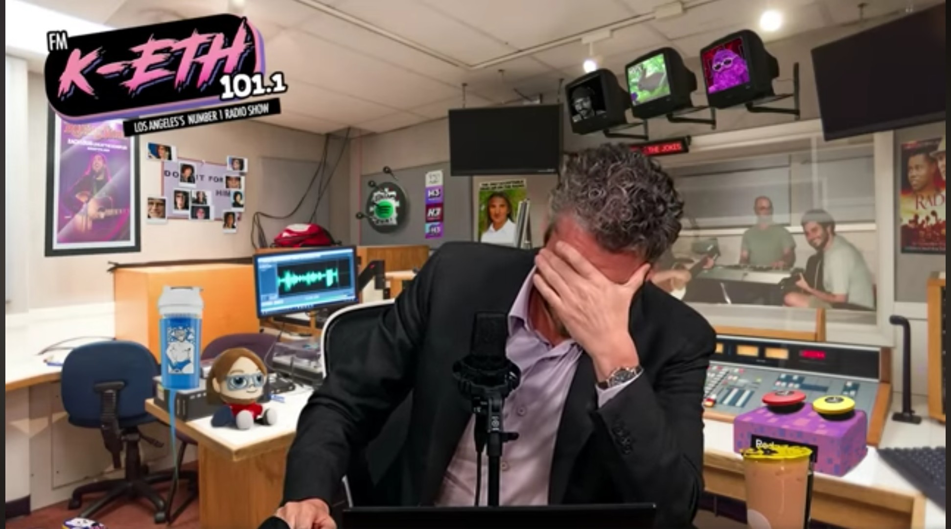 Anisa Riyadh Jomha / @anisajomha & iDubbbz / Ian Kane Jomha / Ian Kane ...