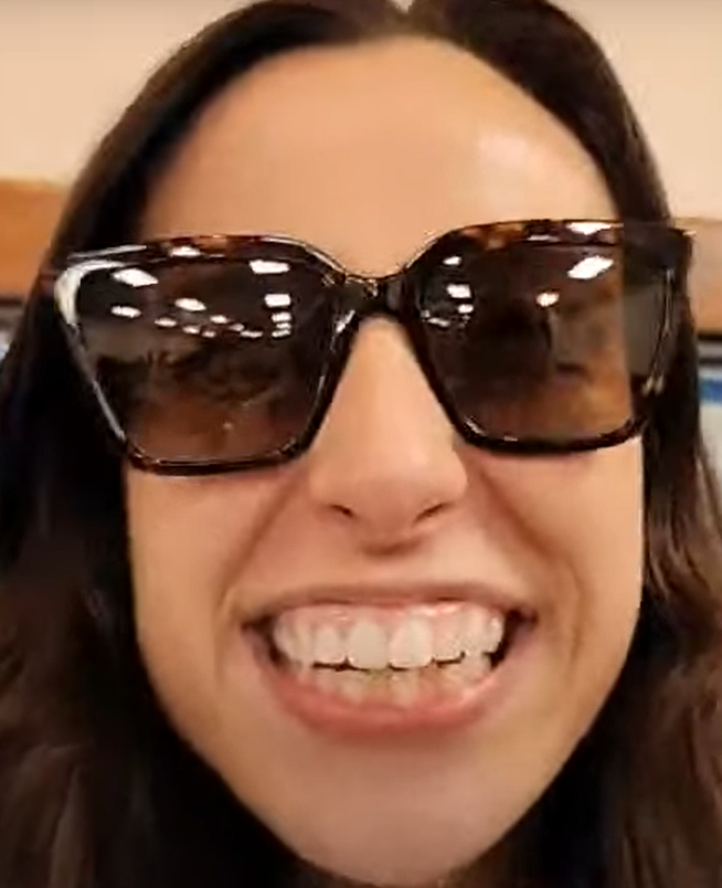 Pictures of Amanda Ralph, the horse bride. | Page 2 | Kiwi Farms