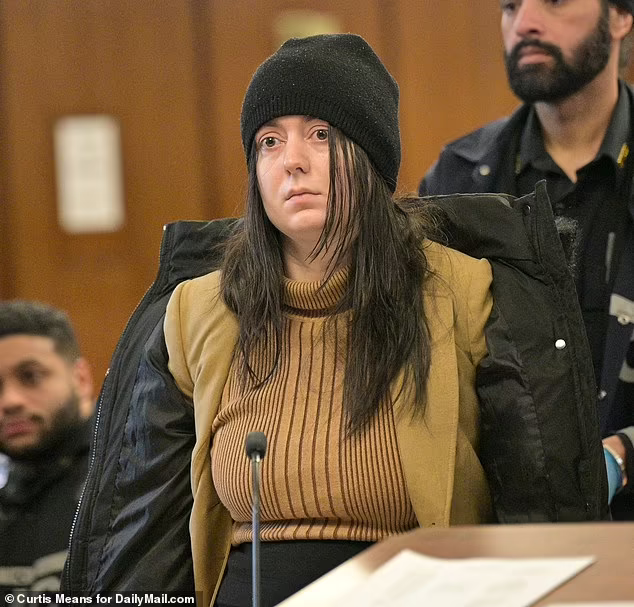 Anne Marie Bompart / Siroun Bompart-Sumbatian / Serve.ice_top ...