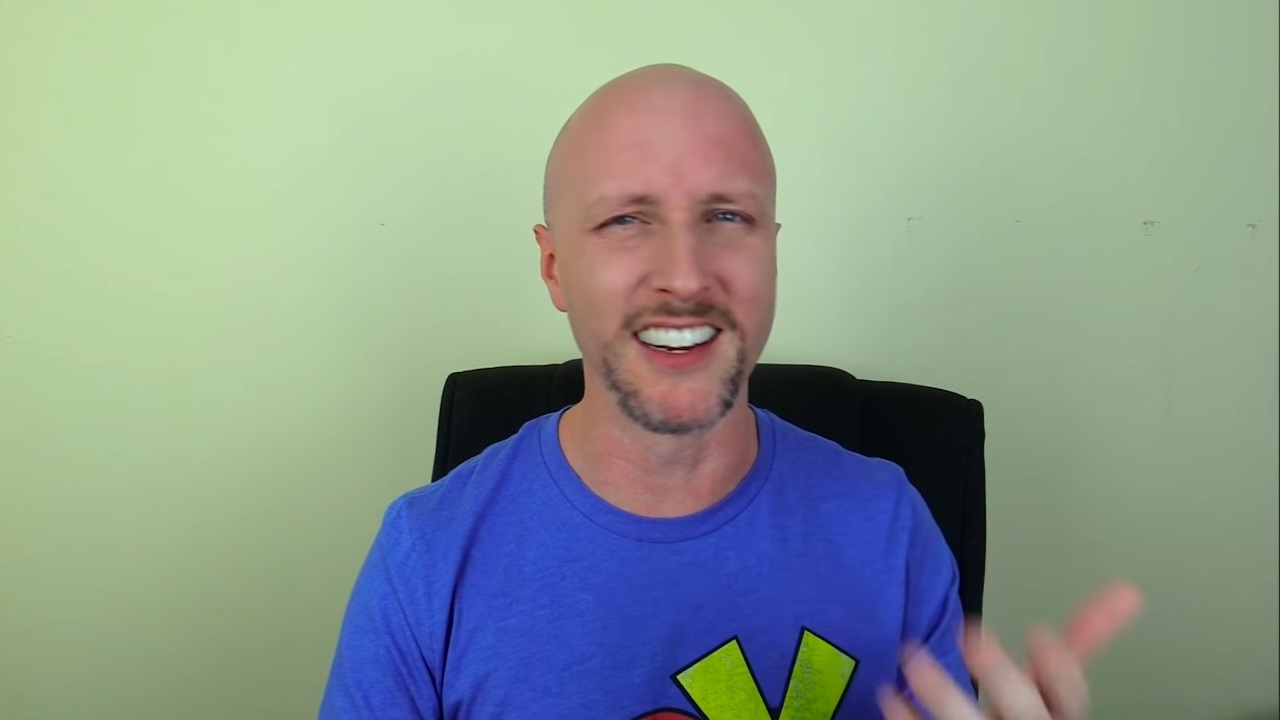 "Nostalgia Critic" / Doug Walker, Rob Walker, Mike Michaud, Mike Ellis ...